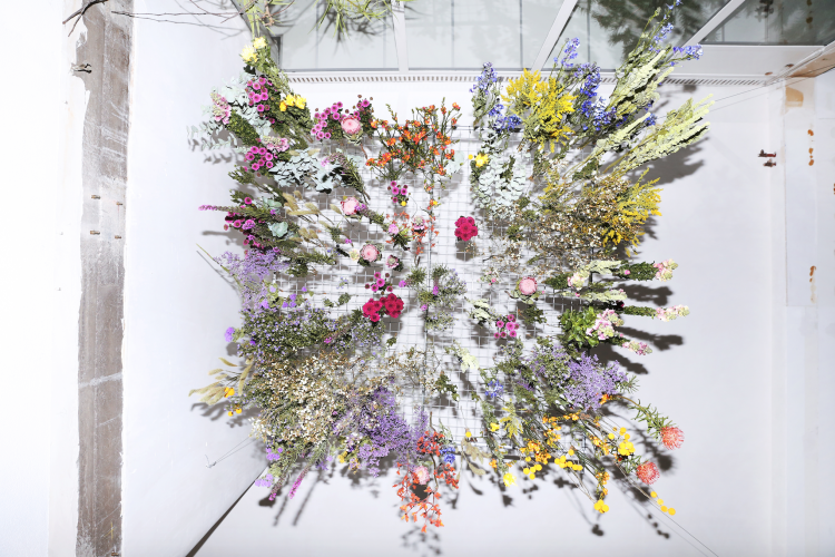 DAILY // FLOWER INSTALLATION // SLASH-ZINE